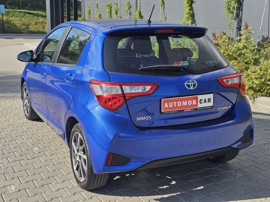 Zils Toyota Yaris 2017 Viļņa, ar dzinēja tilpumu 1.50 L un nobraukumu 121 tūkst. km par 11700 €, foto 9 vietnē AUTOMOTO.COM.LV