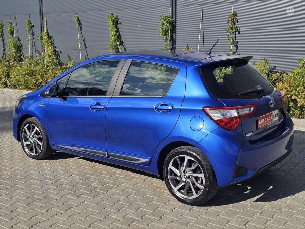 Blue Toyota Yaris 2017 in Vilnius, with an engine capacity of 1.50 L and mileage of 121 thousand km for 11700 €, photo 9 on AUTOMOTO.COM.LV