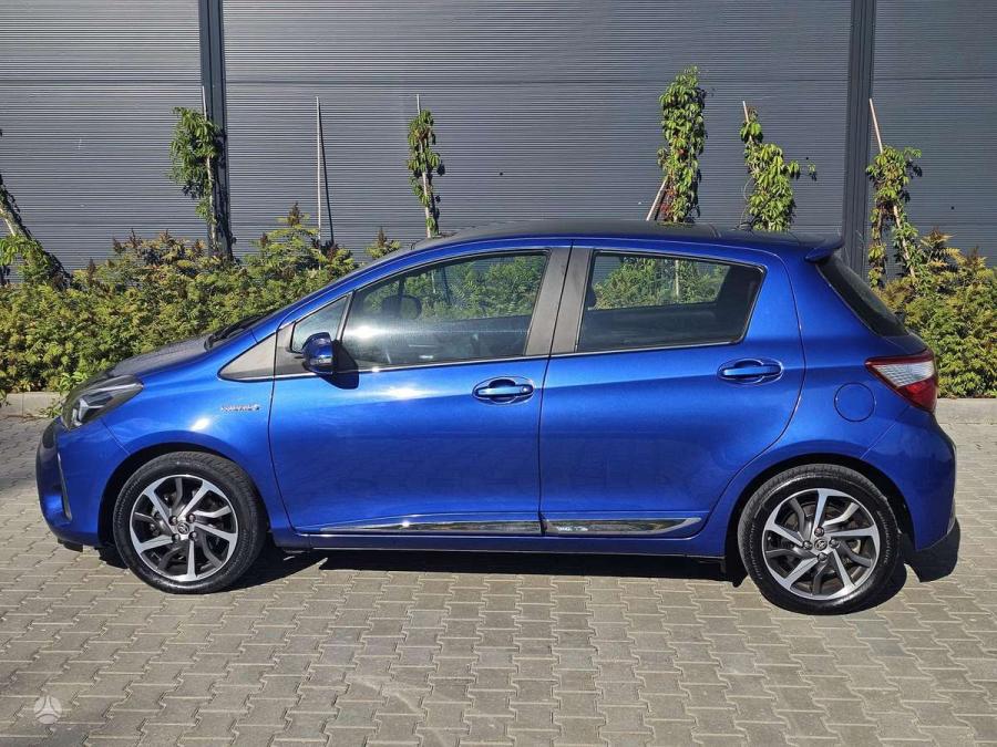 Zils Toyota Yaris 2017 Viļņa, ar dzinēja tilpumu 1.50 L un nobraukumu 121 tūkst. km par 11700 €, foto 11 vietnē AUTOMOTO.COM.LV