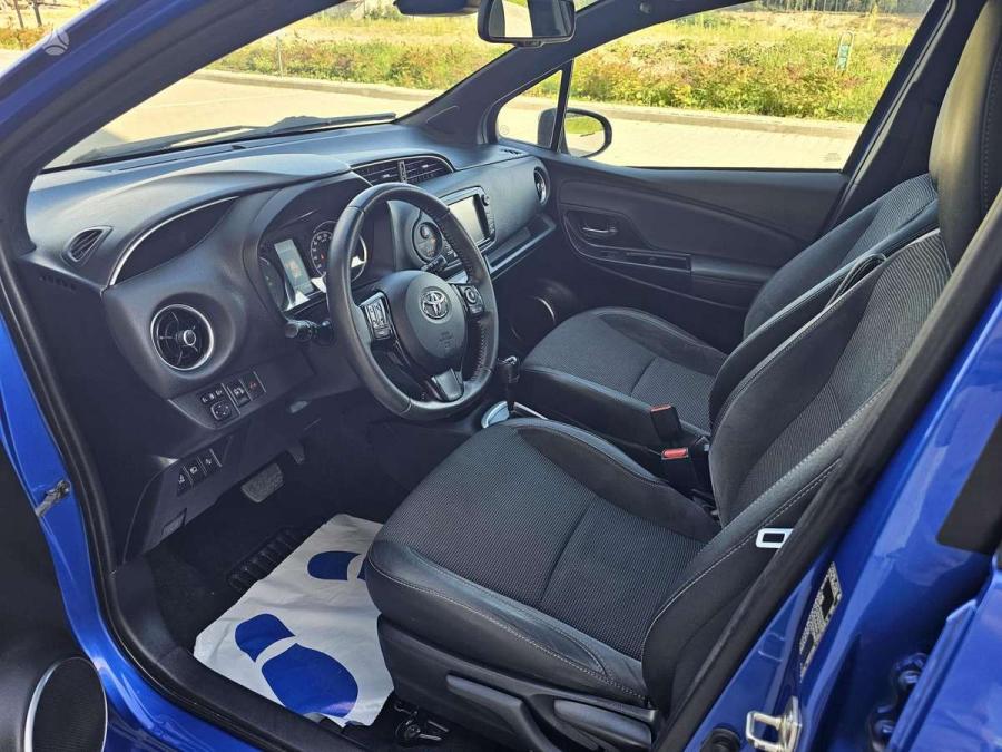 Zils Toyota Yaris 2017 Viļņa, ar dzinēja tilpumu 1.50 L un nobraukumu 121 tūkst. km par 11700 €, foto 14 vietnē AUTOMOTO.COM.LV