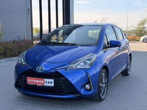 Blue Toyota Yaris 2017 in Vilnius, with an engine capacity of 1.50 L and mileage of 121 thousand km for 11700 €, photo  on AUTOMOTO.COM.LV