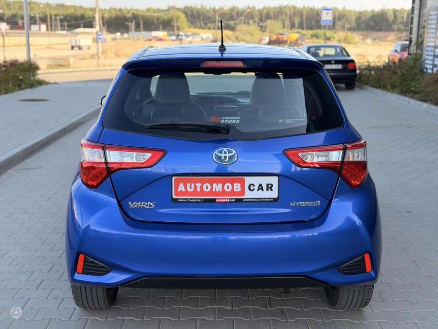 Blue Toyota Yaris 2017 in Vilnius, with an engine capacity of 1.50 L and mileage of 121 thousand km for 11700 €, photo 11 on AUTOMOTO.COM.LV