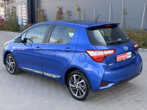 Blue Toyota Yaris 2017 in Vilnius, with an engine capacity of 1.50 L and mileage of 121 thousand km for 11700 €, photo 13 on AUTOMOTO.COM.LV