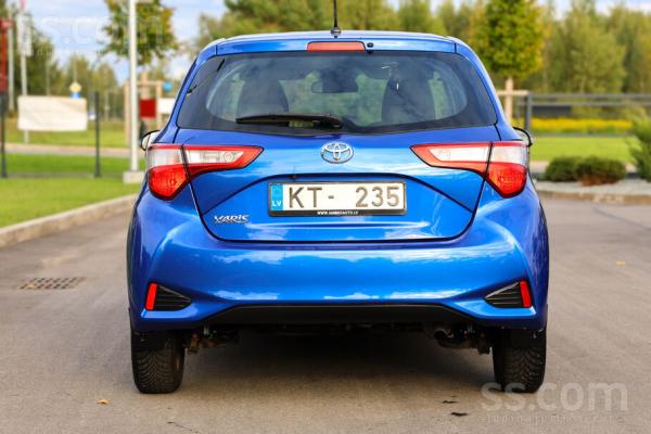 Zils Toyota Yaris 2017 Jelgava, ar dzinēja tilpumu 1.50 L un nobraukumu 0 tūkst. km par 6650 €, foto 6 vietnē AUTOMOTO.COM.LV