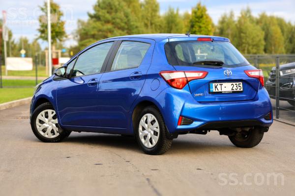 Zils Toyota Yaris 2017 Jelgava, ar dzinēja tilpumu 1.50 L un nobraukumu 0 tūkst. km par 6650 €, foto 7 vietnē AUTOMOTO.COM.LV