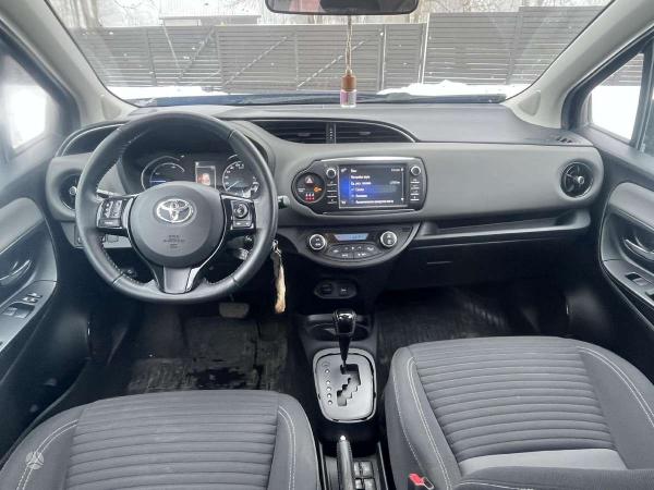 Zils Toyota Yaris 2018 Kauņa, ar dzinēja tilpumu 1.50 L un nobraukumu 177 tūkst. km par 6200 €, foto 7 vietnē AUTOMOTO.COM.LV