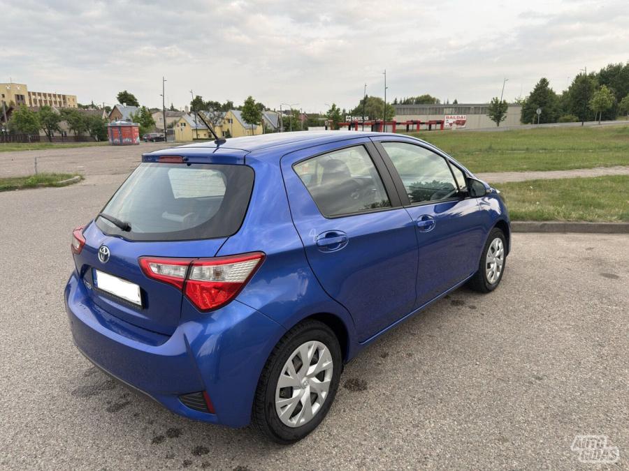 Zils Toyota Yaris 2018 Alīta, ar dzinēja tilpumu 1.50 L un nobraukumu 176 tūkst. km par 10000 €, foto 2 vietnē AUTOMOTO.COM.LV