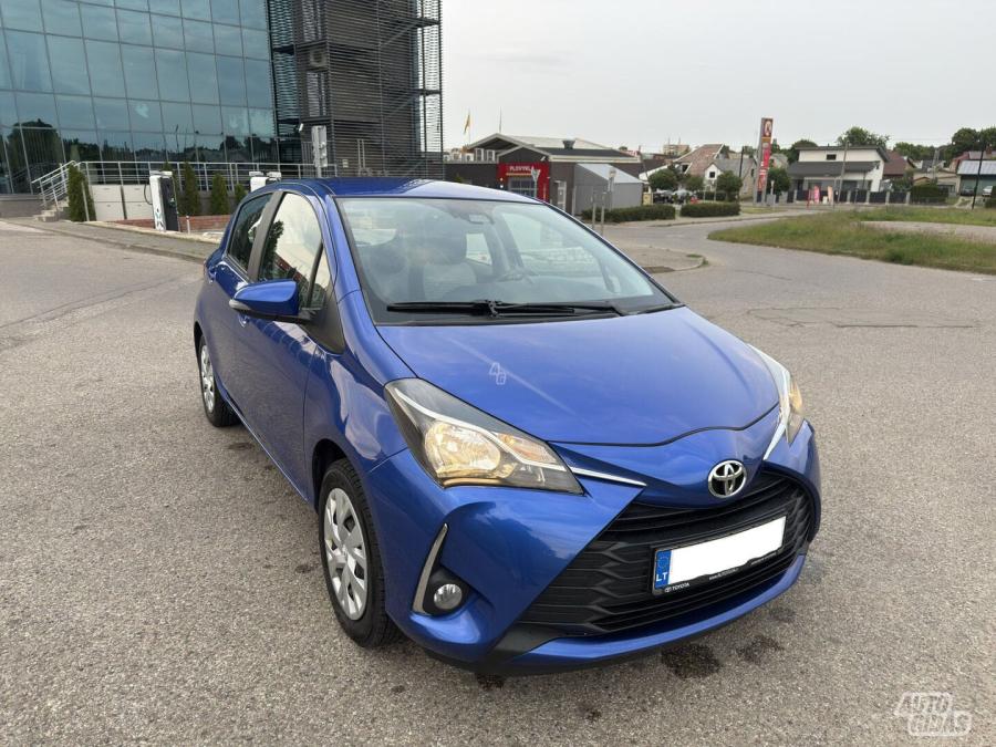 Zils Toyota Yaris 2018 Alīta, ar dzinēja tilpumu 1.50 L un nobraukumu 176 tūkst. km par 10000 €, foto 3 vietnē AUTOMOTO.COM.LV