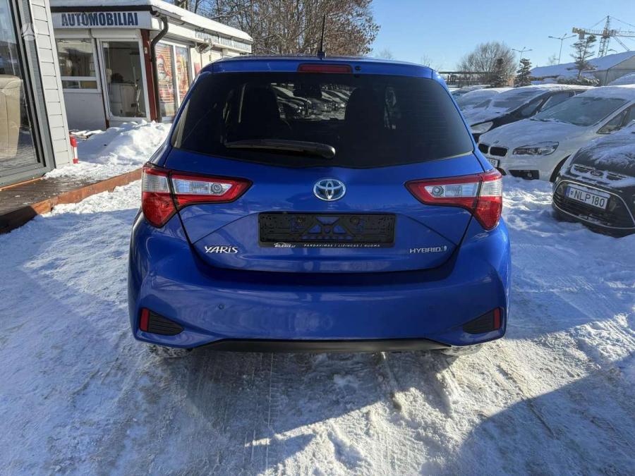 Zils Toyota Yaris 2018 Klaipėda, ar dzinēja tilpumu 1.50 L un nobraukumu 177 tūkst. km par 9250 €, foto 5 vietnē AUTOMOTO.COM.LV