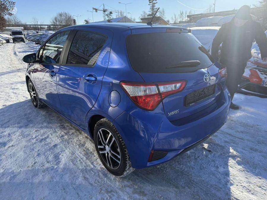 Zils Toyota Yaris 2018 Klaipėda, ar dzinēja tilpumu 1.50 L un nobraukumu 177 tūkst. km par 9250 €, foto 6 vietnē AUTOMOTO.COM.LV