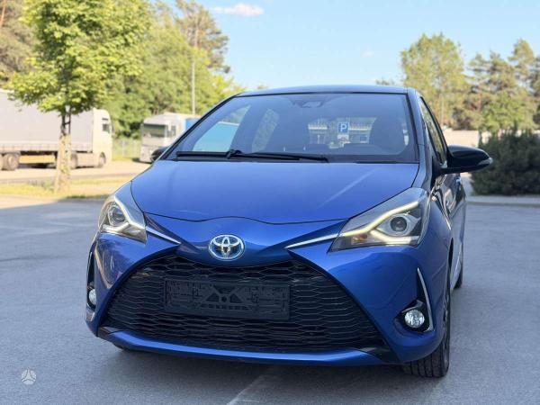 Zils Toyota Yaris 2018 Viļņa, ar dzinēja tilpumu 1.50 L un nobraukumu 105 tūkst. km par 10900 €, foto 1 vietnē AUTOMOTO.COM.LV