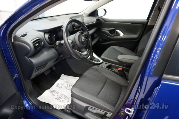 Zils Toyota Yaris 2020 Tartu, ar dzinēja tilpumu 1.50 L un nobraukumu 39 tūkst. km par 16990 €, foto 7 vietnē AUTOMOTO.COM.LV