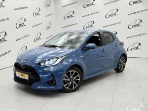 Zils Toyota Yaris 2020 Avižieniai, ar dzinēja tilpumu 1.50 L un nobraukumu 62 tūkst. km par 17000 €, foto  vietnē AUTOMOTO.COM.LV