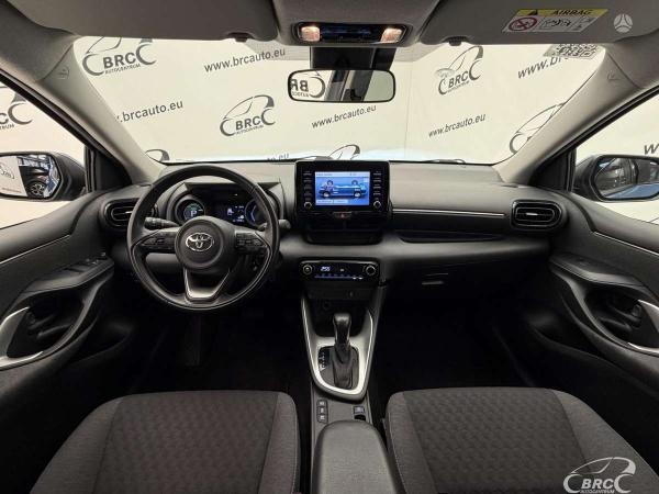 Zils Toyota Yaris 2020 Viļņa, ar dzinēja tilpumu 1.49 L un nobraukumu 62 tūkst. km par 15900 €, foto 4 vietnē AUTOMOTO.COM.LV