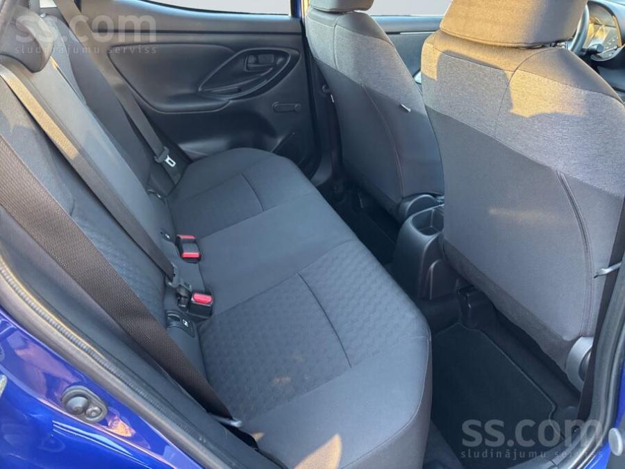 Zils Toyota Yaris 2021 Rīga, ar dzinēja tilpumu 1.50 L un nobraukumu 102 tūkst. km par 12460 €, foto 13 vietnē AUTOMOTO.COM.LV
