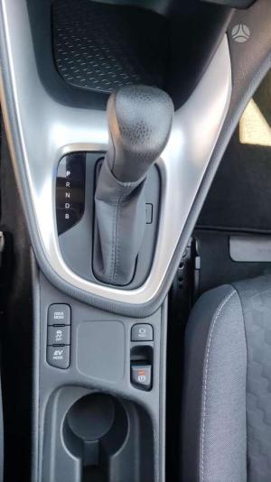 Blue Toyota Yaris 2021 in Klaipeda, with an engine capacity of 1.49 L and mileage of 123 thousand km for 13350 €, photo 16 on AUTOMOTO.COM.LV