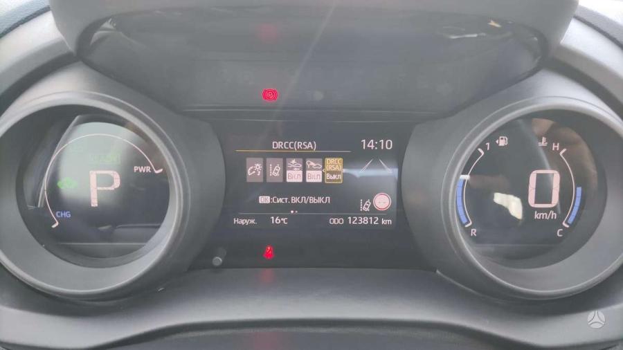 Blue Toyota Yaris 2021 in Klaipeda, with an engine capacity of 1.49 L and mileage of 123 thousand km for 13350 €, photo 17 on AUTOMOTO.COM.LV