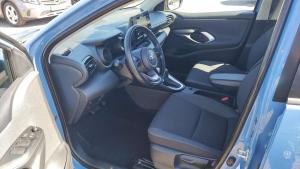 Blue Toyota Yaris 2021 in Klaipeda, with an engine capacity of 1.49 L and mileage of 123 thousand km for 13350 €, photo 21 on AUTOMOTO.COM.LV