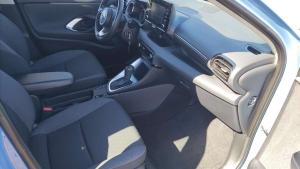 Blue Toyota Yaris 2021 in Klaipeda, with an engine capacity of 1.49 L and mileage of 123 thousand km for 13350 €, photo 30 on AUTOMOTO.COM.LV