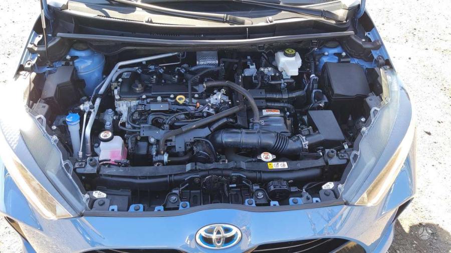 Blue Toyota Yaris 2021 in Klaipeda, with an engine capacity of 1.49 L and mileage of 123 thousand km for 13350 €, photo 33 on AUTOMOTO.COM.LV