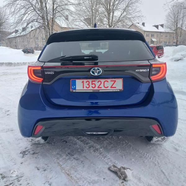 Zils Toyota Yaris 2022 Šauļi, ar dzinēja tilpumu 1.49 L un nobraukumu 37 tūkst. km par 14350 €, foto 5 vietnē AUTOMOTO.COM.LV