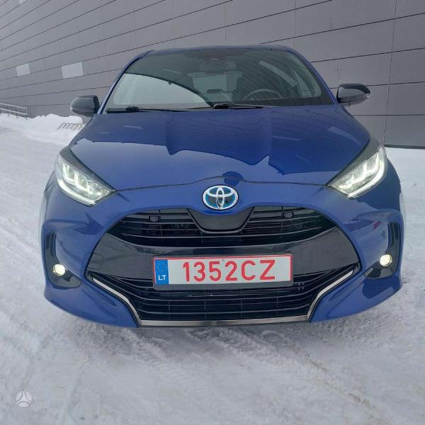 Zils Toyota Yaris 2022 Šauļi, ar dzinēja tilpumu 1.49 L un nobraukumu 37 tūkst. km par 14350 €, foto 6 vietnē AUTOMOTO.COM.LV