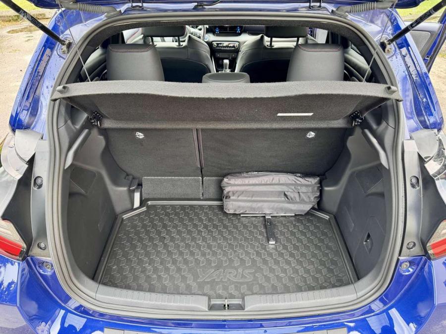 Blue Toyota Yaris 2022 in Kaunas, with an engine capacity of 1.49 L and mileage of 41 thousand km for 18999 €, photo 19 on AUTOMOTO.COM.LV