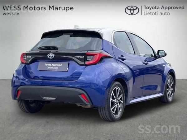 Zils Toyota Yaris 2022 Rīga, ar dzinēja tilpumu 1.50 L un nobraukumu 29 tūkst. km par 18990 €, foto 2 vietnē AUTOMOTO.COM.LV