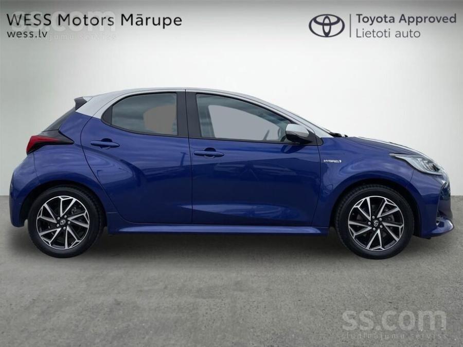 Blue Toyota Yaris 2022 in Riga, with an engine capacity of 1.50 L and mileage of 29 thousand km for 18990 €, photo 17 on AUTOMOTO.COM.LV