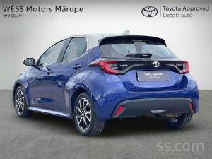 Blue Toyota Yaris 2022 in Riga, with an engine capacity of 1.50 L and mileage of 29 thousand km for 18990 €, photo 18 on AUTOMOTO.COM.LV