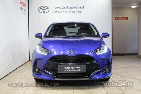 Zils Toyota Yaris 2024 Tallina, ar dzinēja tilpumu 1.50 L un nobraukumu 39 tūkst. km par 21390 €, foto 5 vietnē AUTOMOTO.COM.LV