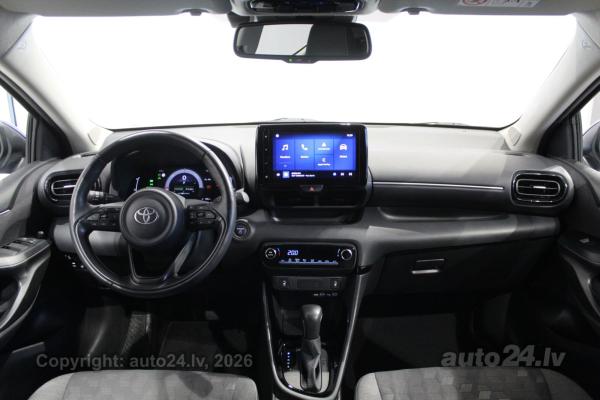 Zils Toyota Yaris 2024 Tallina, ar dzinēja tilpumu 1.50 L un nobraukumu 39 tūkst. km par 21390 €, foto 8 vietnē AUTOMOTO.COM.LV