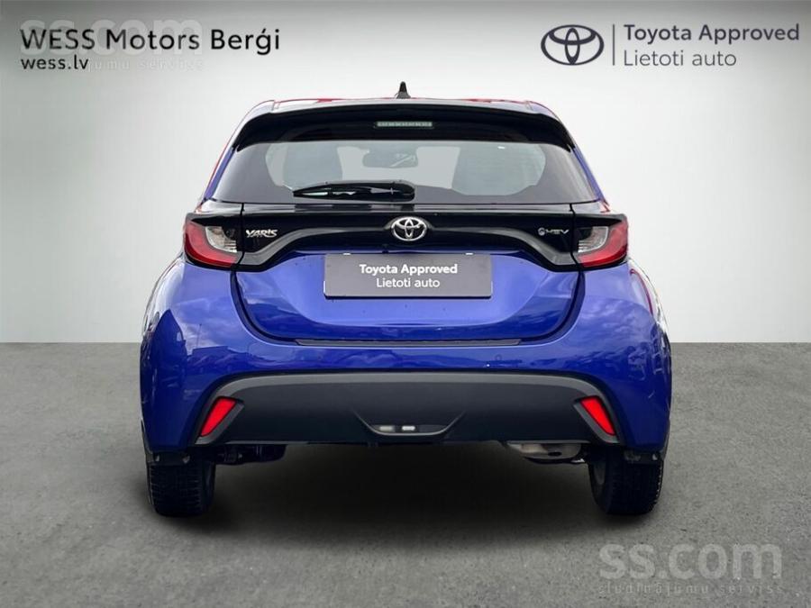Zils Toyota Yaris 2025 Rīga, ar dzinēja tilpumu 1.50 L un nobraukumu 11 tūkst. km par 21490 €, foto 5 vietnē AUTOMOTO.COM.LV
