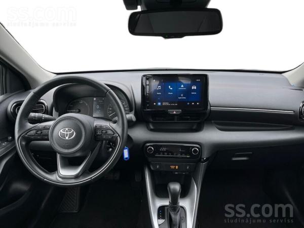 Blue Toyota Yaris 2025 in Riga, with an engine capacity of 1.50 L and mileage of 11 thousand km for 21490 €, photo 8 on AUTOMOTO.COM.LV