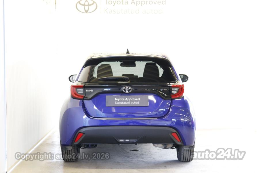 Zils Toyota Yaris 2026 Tallina, ar dzinēja tilpumu 1.49 L un nobraukumu 3 tūkst. km par 24500 €, foto 5 vietnē AUTOMOTO.COM.LV