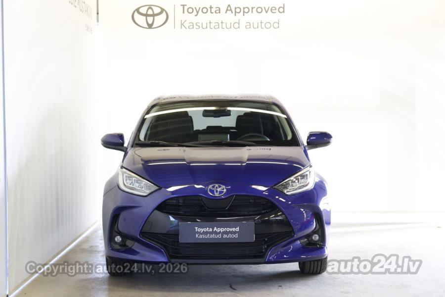 Zils Toyota Yaris 2026 Tallina, ar dzinēja tilpumu 1.49 L un nobraukumu 3 tūkst. km par 24500 €, foto 6 vietnē AUTOMOTO.COM.LV