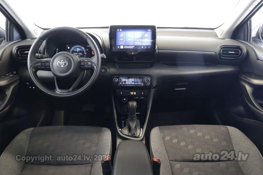 Zils Toyota Yaris 2026 Tallina, ar dzinēja tilpumu 1.49 L un nobraukumu 3 tūkst. km par 24500 €, foto 9 vietnē AUTOMOTO.COM.LV