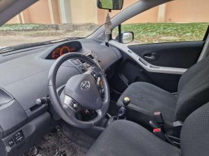 Zils Toyota Yaris 2011 Šauļi, ar dzinēja tilpumu 1.36 L un nobraukumu 209 tūkst. km par 2500 €, foto 2 vietnē AUTOMOTO.COM.LV