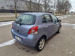 Zils Toyota Yaris 2011 Šauļi, ar dzinēja tilpumu 1.36 L un nobraukumu 209 tūkst. km par 2500 €, foto 8 vietnē AUTOMOTO.COM.LV