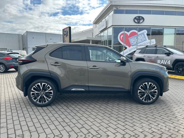 Brūns Toyota Yaris 2022 Liepāja, ar dzinēja tilpumu 1.50 L un nobraukumu 39 tūkst. km par 22200 €, foto 5 vietnē AUTOMOTO.COM.LV