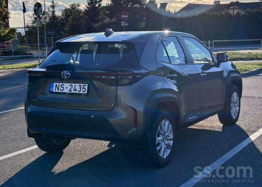 Brūns Toyota Yaris 2023 Rīga, ar dzinēja tilpumu 1.50 L un nobraukumu 47 tūkst. km par 21500 €, foto 3 vietnē AUTOMOTO.COM.LV