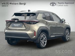 Brūns Toyota Yaris 2025 Rīga, ar dzinēja tilpumu 1.50 L un nobraukumu 6 tūkst. km par 31990 €, foto 3 vietnē AUTOMOTO.COM.LV