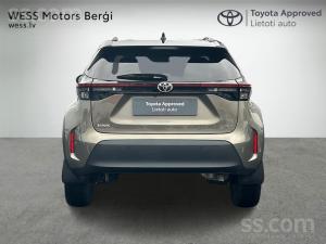 Brūns Toyota Yaris 2025 Rīga, ar dzinēja tilpumu 1.50 L un nobraukumu 6 tūkst. km par 31990 €, foto 5 vietnē AUTOMOTO.COM.LV