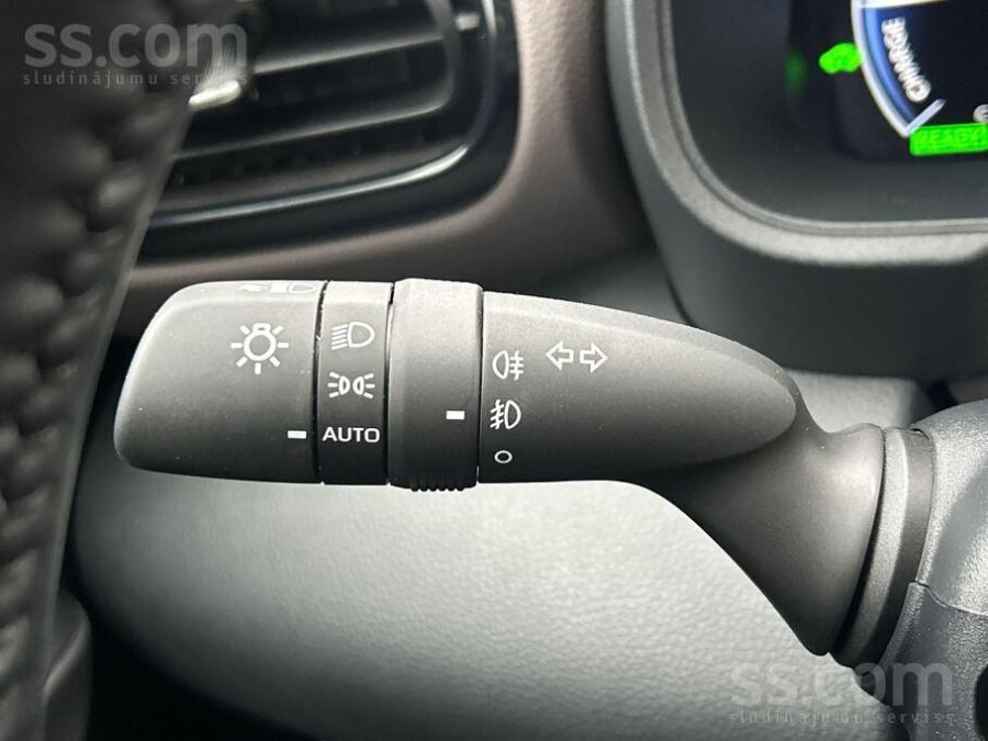 Brūns Toyota Yaris 2025 Rīga, ar dzinēja tilpumu 1.50 L un nobraukumu 6 tūkst. km par 31990 €, foto 18 vietnē AUTOMOTO.COM.LV