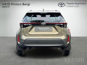 Brūns Toyota Yaris 2025 Rīga, ar dzinēja tilpumu 1.50 L un nobraukumu 17 tūkst. km par 23990 €, foto 5 vietnē AUTOMOTO.COM.LV