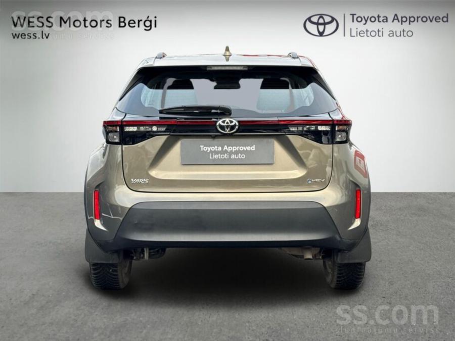 Brūns Toyota Yaris 2025 Rīga, ar dzinēja tilpumu 1.50 L un nobraukumu 17 tūkst. km par 23990 €, foto 5 vietnē AUTOMOTO.COM.LV