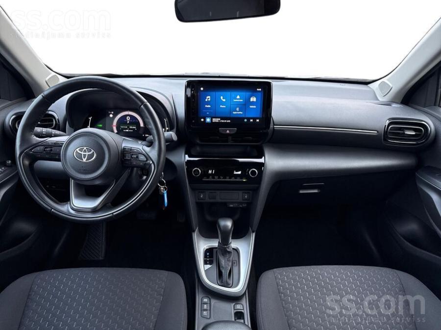 Brūns Toyota Yaris 2025 Rīga, ar dzinēja tilpumu 1.50 L un nobraukumu 17 tūkst. km par 23990 €, foto 9 vietnē AUTOMOTO.COM.LV