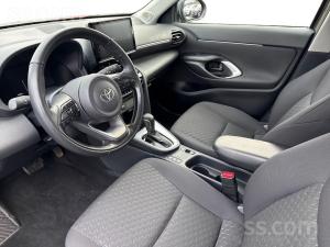 Brūns Toyota Yaris 2025 Rīga, ar dzinēja tilpumu 1.50 L un nobraukumu 17 tūkst. km par 23990 €, foto 12 vietnē AUTOMOTO.COM.LV