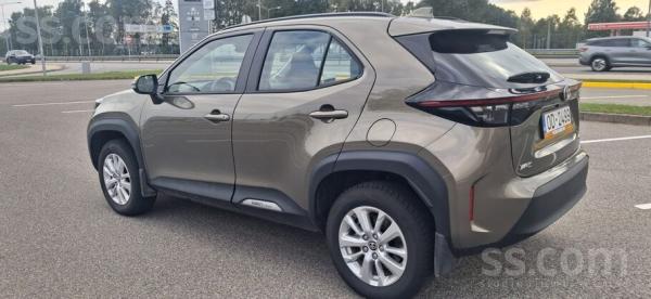 Brūns Toyota Yaris 2025 Rīga, ar dzinēja tilpumu 1.50 L un nobraukumu 21 tūkst. km par 23990 €, foto 5 vietnē AUTOMOTO.COM.LV