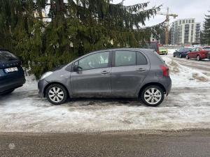 Brown Toyota Yaris 2007 in Vilnius, with an engine capacity of 1.40 L and mileage of 280 thousand km for 550 €, photo 5 on AUTOMOTO.COM.LV